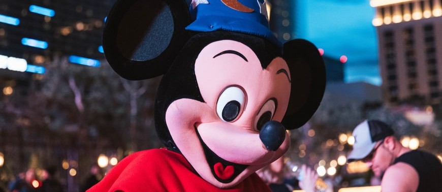 Which name did Walt Disney originally choose for his famous mouse?