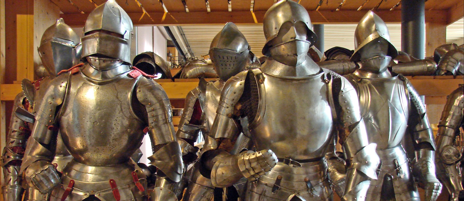 Sabatons are pieces of armor worn on which part of the body?