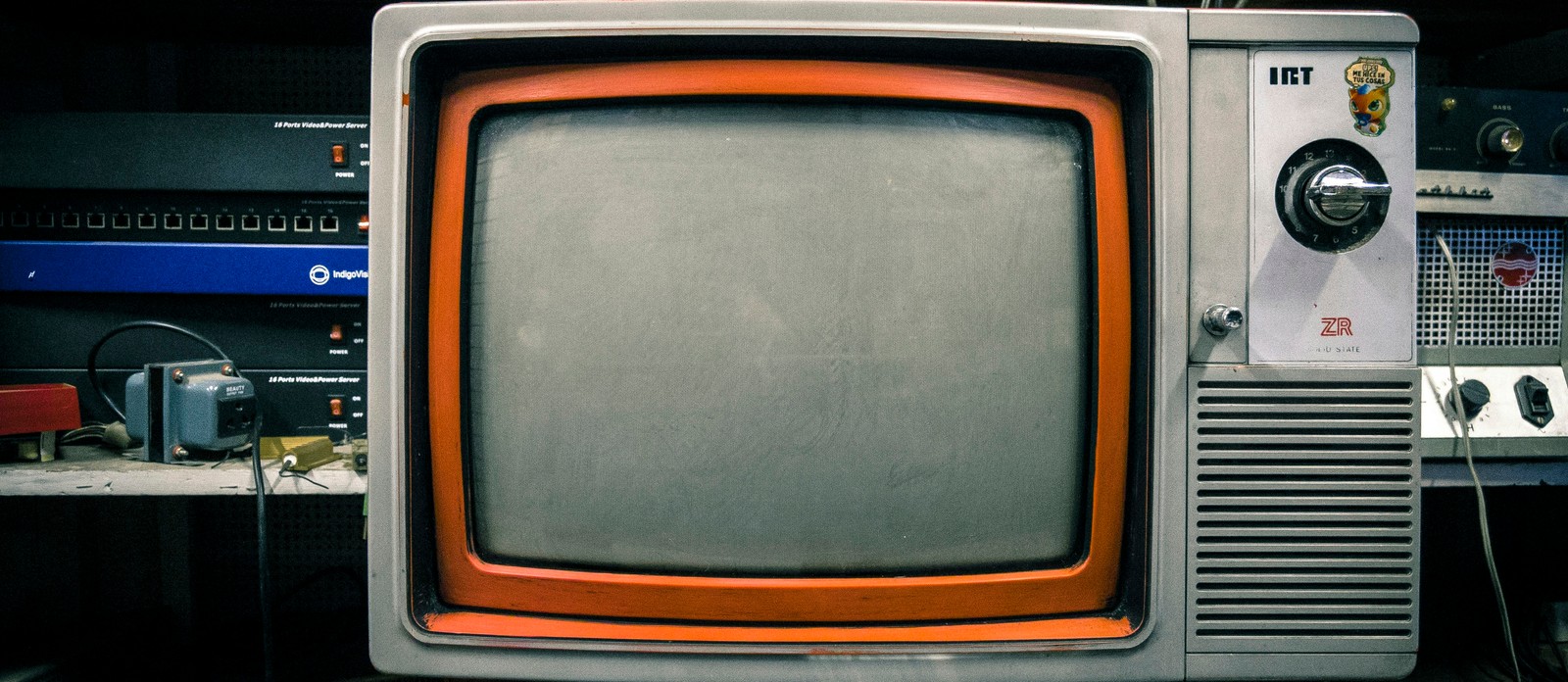 What launched in 1972, becoming the US first pay-television channel?
